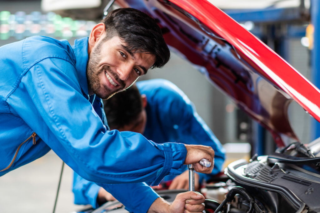 Tips for Teens Looking To Pursue an Automotive Career - Fashion Goggled